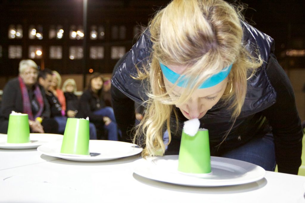 Minute to Win It - 60 Second Game - Indoor Team Building Activity